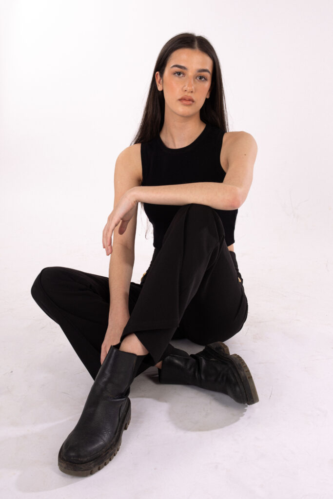 Holly Bingham - J'adore Models